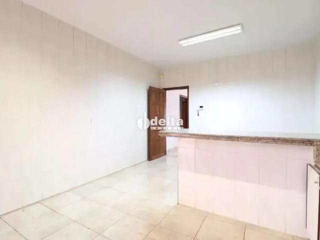 Casa / Sobrado para Venda em Uberlândia/MG Cidade Jardim 5 Quartos