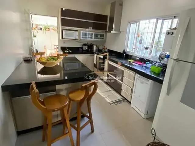 Casa / Sobrado para Venda em Uberlândia/MG Cidade Jardim 5 Quartos