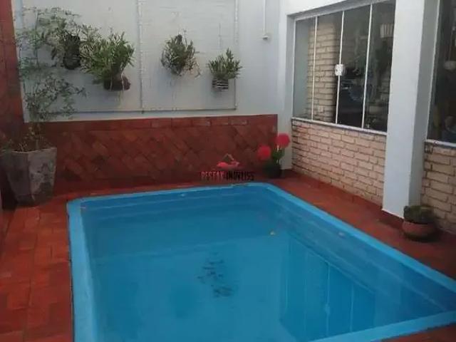 Casa / Sobrado para Venda em Uberlândia/MG Cidade Jardim 5 Quartos