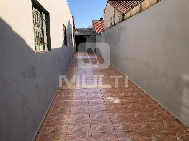 Casa / Sobrado para Venda em Uberlândia/MG Cidade Jardim 6 Quartos