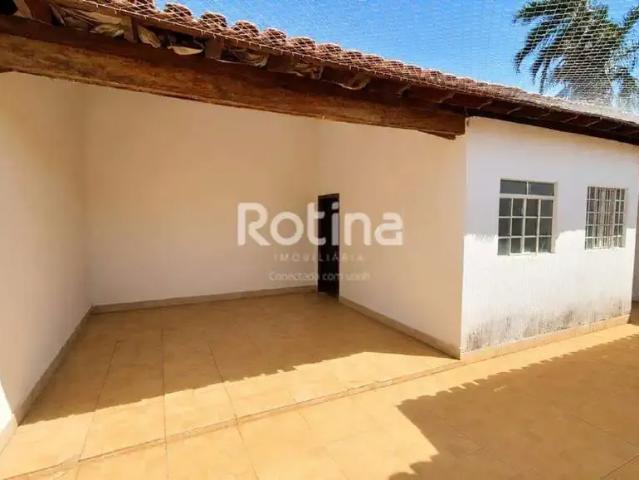 Casa / Sobrado para Venda em Uberlândia/MG Cidade Jardim 2 Quartos