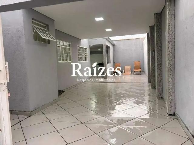 Casa / Sobrado para Venda em Uberlândia/MG Cidade Jardim 2 Quartos
