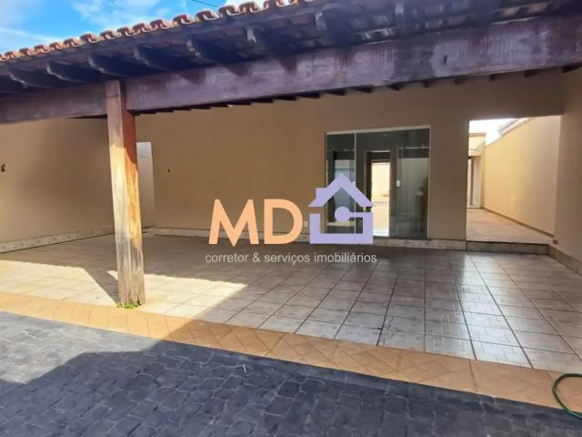 Casa / Sobrado para Venda em Uberlândia/MG Cidade Jardim 2 Quartos