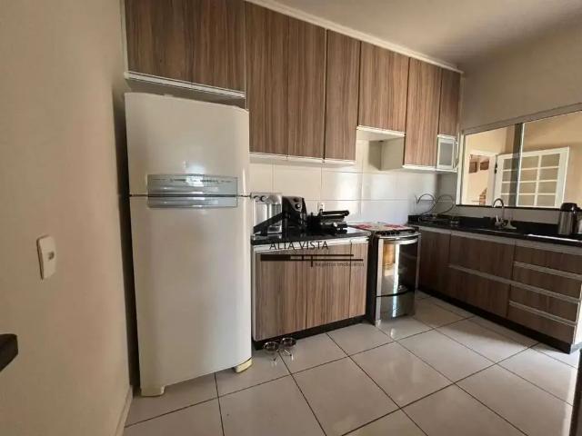 Casa / Sobrado para Venda em Uberlândia/MG Cidade Jardim 2 Quartos