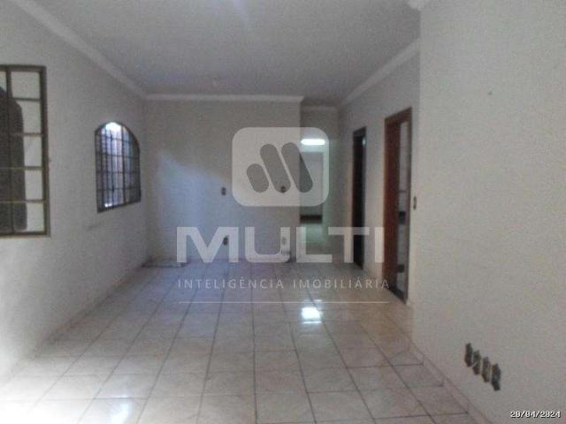 Casa / Sobrado para Venda em Uberlândia/MG Cidade Jardim 3 Quartos