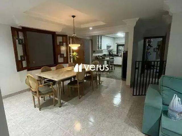 Casa / Sobrado para Venda em Uberlândia/MG Cidade Jardim 3 Quartos