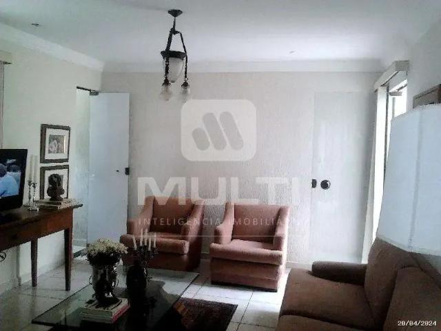 Casa / Sobrado para Venda em Uberlândia/MG Cidade Jardim 3 Quartos