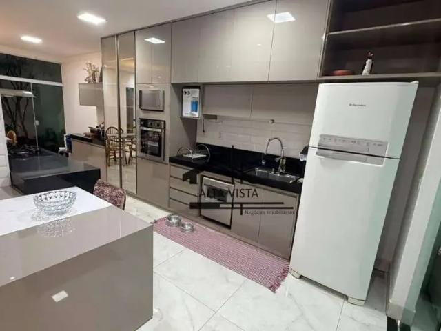 Casa / Sobrado para Venda em Uberlândia/MG Cidade Jardim 3 Quartos