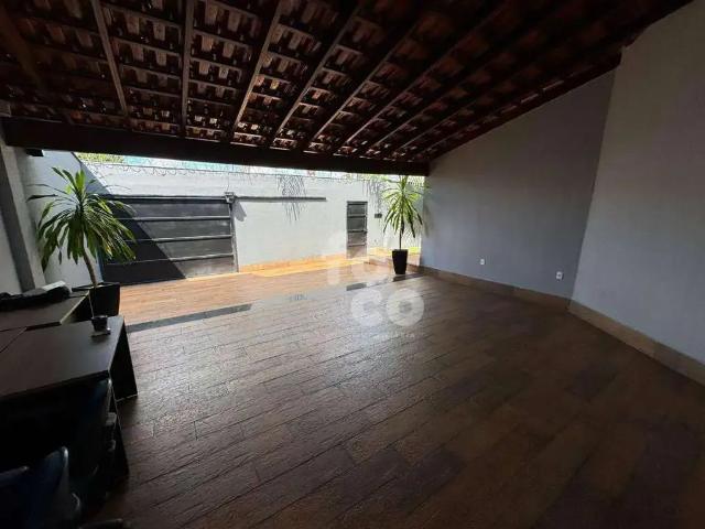 Casa / Sobrado para Venda em Uberlândia/MG Cidade Jardim 3 Quartos