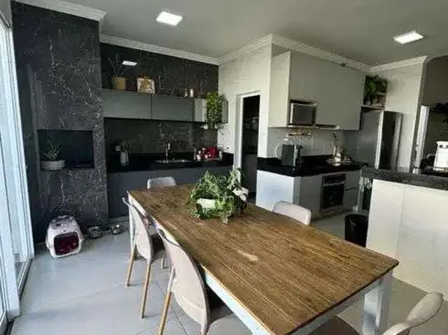 Casa / Sobrado para Venda em Uberlândia/MG Cidade Jardim 3 Quartos