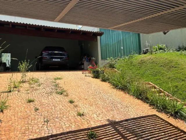 Casa / Sobrado para Venda em Uberlândia/MG Cidade Jardim 3 Quartos