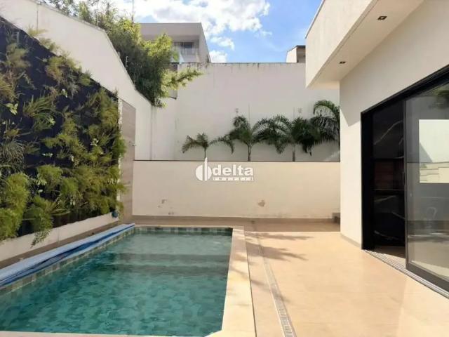 Casa / Sobrado para Venda em Uberlândia/MG Cidade Jardim 3 Quartos