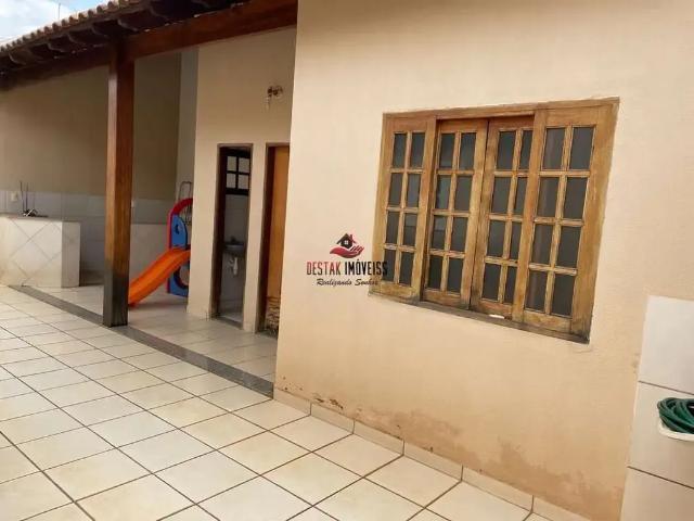 Casa / Sobrado para Venda em Uberlândia/MG Cidade Jardim 3 Quartos