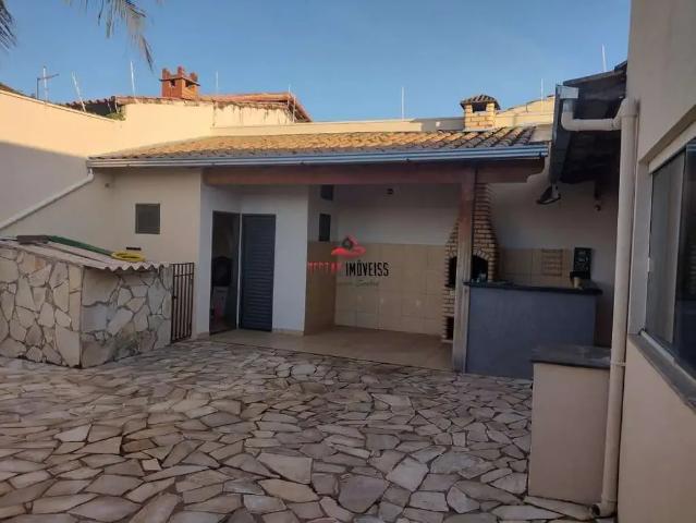 Casa / Sobrado para Venda em Uberlândia/MG Cidade Jardim 3 Quartos