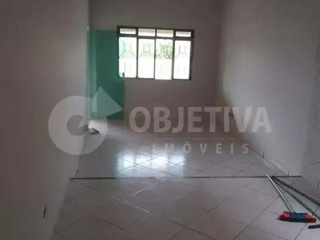 Casa / Sobrado para Venda em Uberlândia/MG Cidade Jardim 3 Quartos