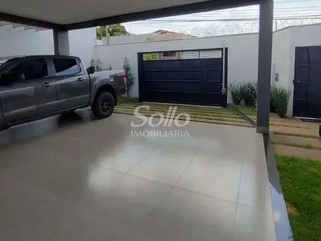 Casa / Sobrado para Venda em Uberlândia/MG Cidade Jardim 3 Quartos