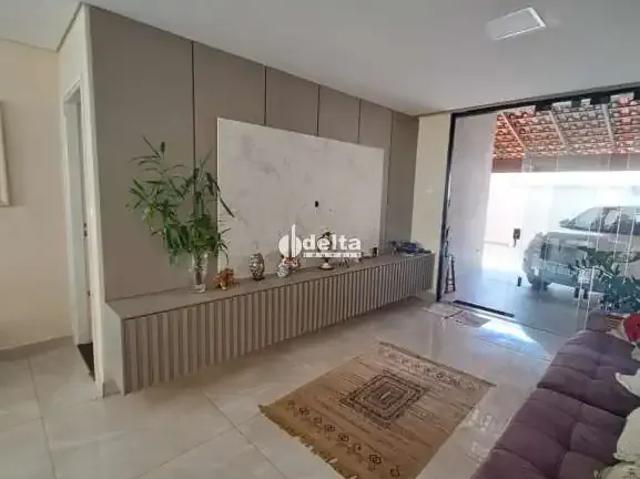 Casa / Sobrado para Venda em Uberlândia/MG Cidade Jardim 3 Quartos