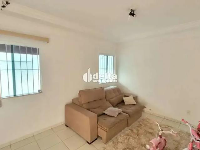 Casa / Sobrado para Venda em Uberlândia/MG Cidade Jardim 3 Quartos