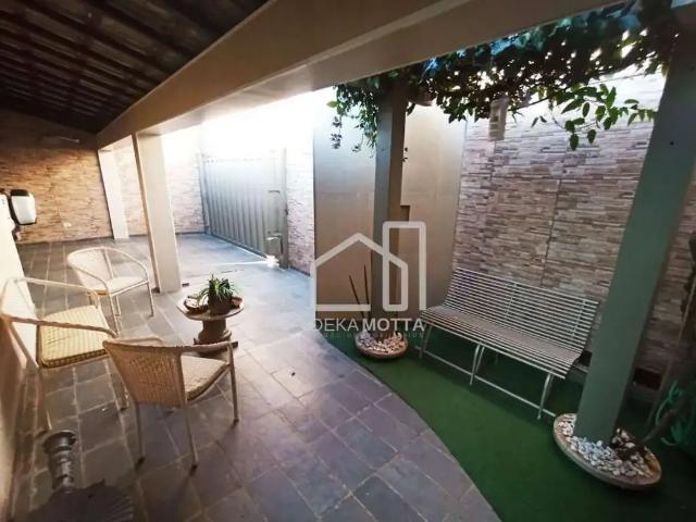 Casa / Sobrado para Venda em Uberlândia/MG Cidade Jardim 3 Quartos
