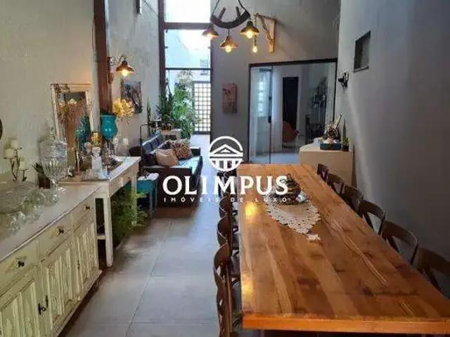 Casa / Sobrado para Venda em Uberlândia/MG Cidade Jardim 3 Quartos