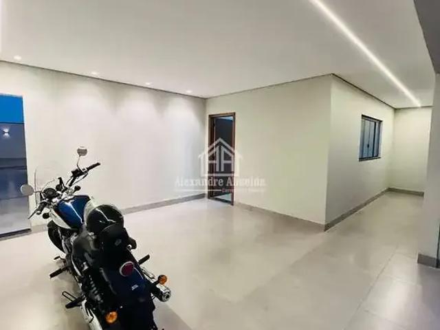 Casa / Sobrado para Venda em Uberlândia/MG Cidade Jardim 3 Quartos