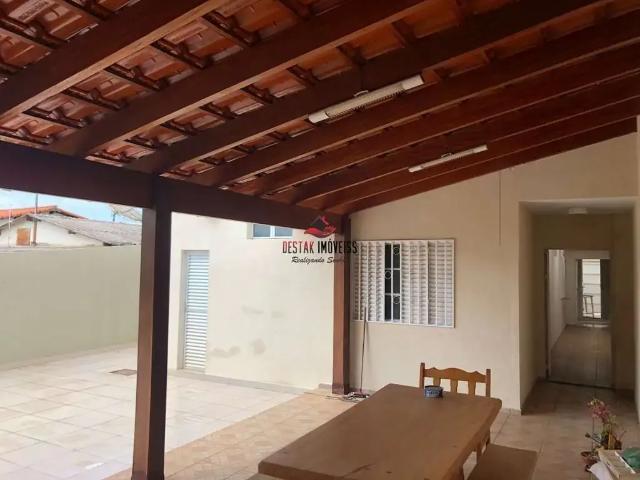 Casa / Sobrado para Venda em Uberlândia/MG Cidade Jardim 3 Quartos