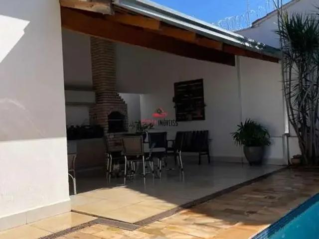 Casa / Sobrado para Venda em Uberlândia/MG Cidade Jardim 3 Quartos