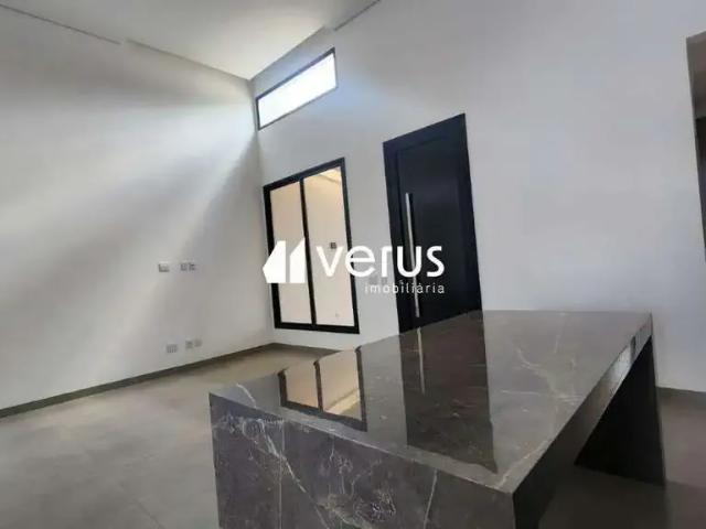Casa / Sobrado para Venda em Uberlândia/MG Cidade Jardim 3 Quartos