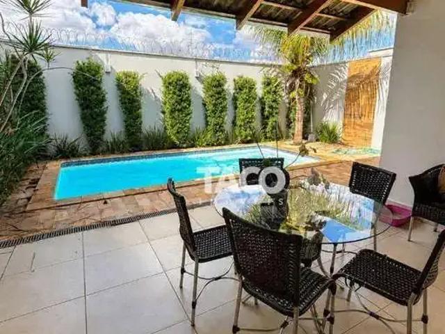 Casa / Sobrado para Venda em Uberlândia/MG Cidade Jardim 3 Quartos