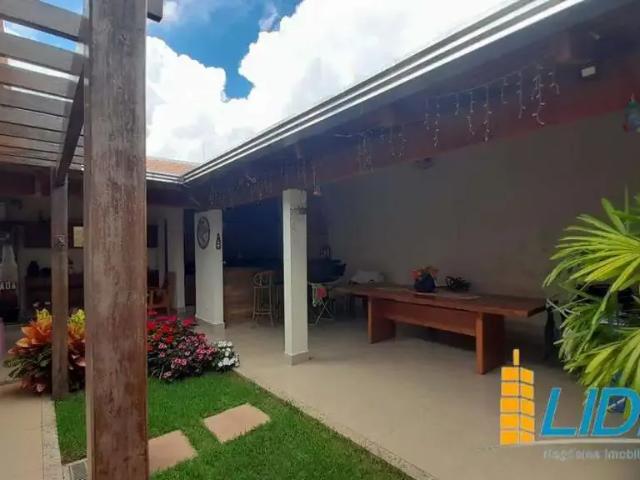 Casa / Sobrado para Venda em Uberlândia/MG Cidade Jardim 3 Quartos