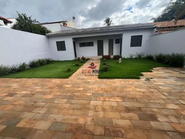 Casa / Sobrado para Venda em Uberlândia/MG Cidade Jardim 3 Quartos