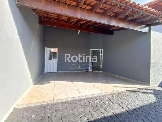 Casa / Sobrado para Venda em Uberlândia/MG Cidade Jardim 3 Quartos