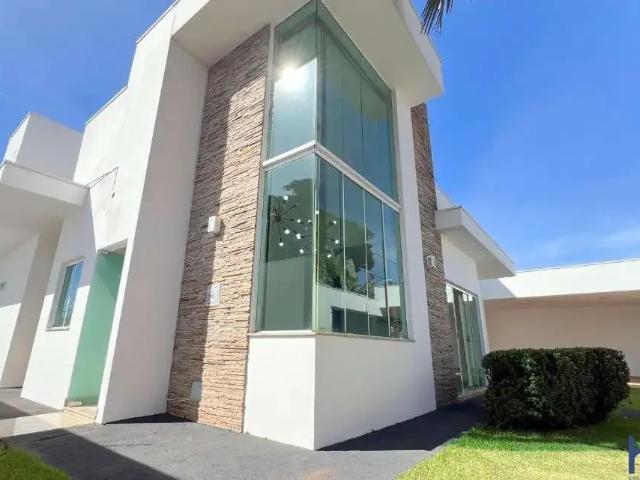 Casa / Sobrado para Venda em Uberlândia/MG Cidade Jardim 3 Quartos