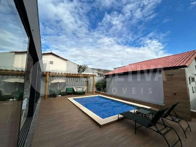 Casa / Sobrado para Venda em Uberlândia/MG Cidade Jardim 3 Quartos