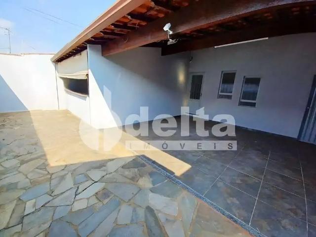 Casa / Sobrado para Venda em Uberlândia/MG Cidade Jardim 3 Quartos