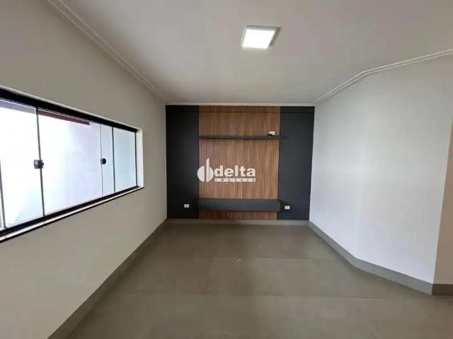 Casa / Sobrado para Venda em Uberlândia/MG Cidade Jardim 3 Quartos