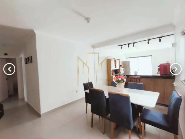 Casa / Sobrado para Venda em Uberlândia/MG Custódio Pereira 3 Quartos