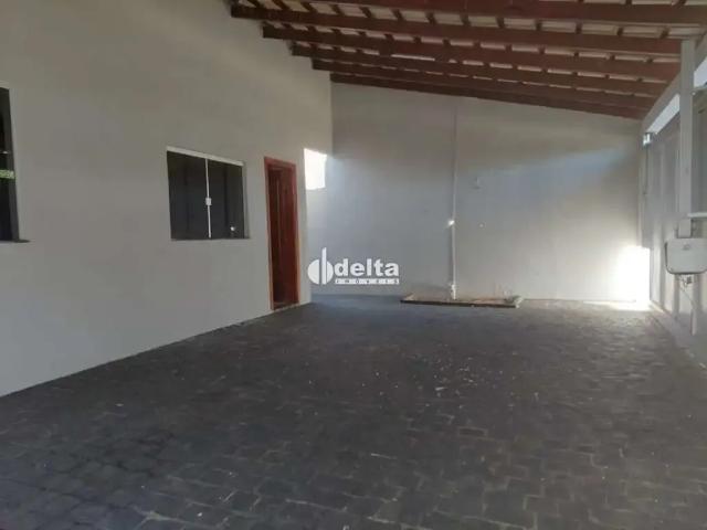 Casa / Sobrado para Venda em Uberlândia/MG Custódio Pereira 3 Quartos