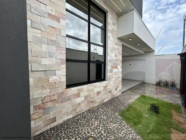Casa / Sobrado para Venda em Uberlândia/MG Aclimação 3 Quartos