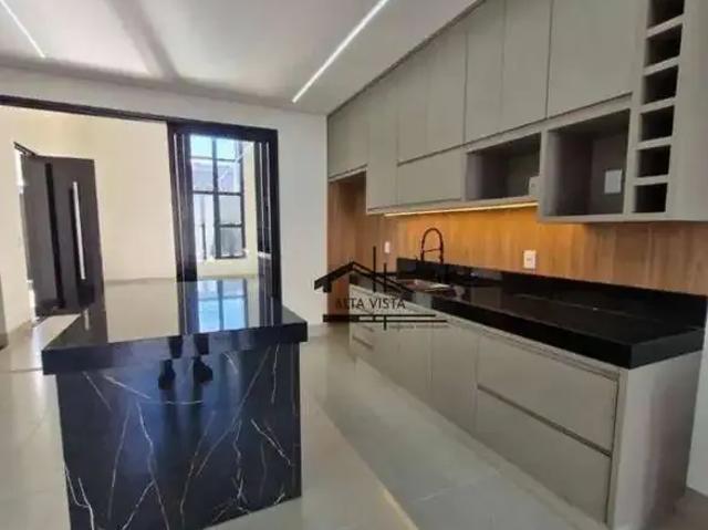 Casa / Sobrado para Venda em Uberlândia/MG Aclimação 3 Quartos