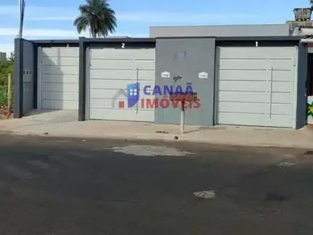 Casa / Sobrado para Venda em Uberlândia/MG Aclimação 2 Quartos