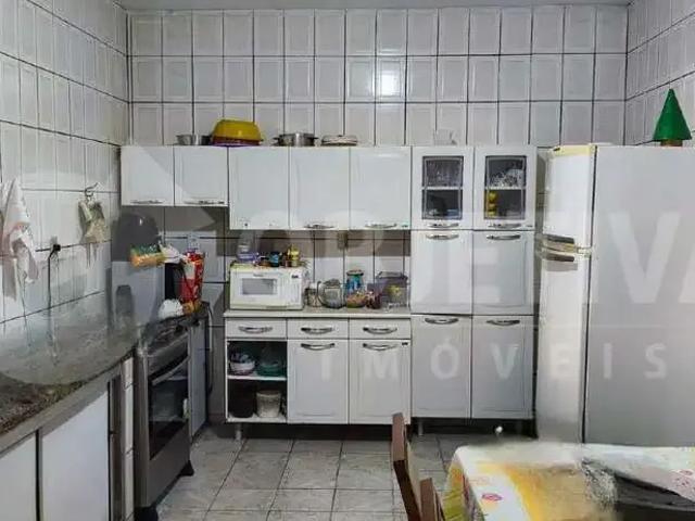 Casa / Sobrado para Venda em Uberlândia/MG Aclimação 4 Quartos