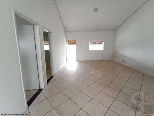 Casa / Sobrado para Venda em Uberlândia/MG Alto Umuarama 2 Quartos