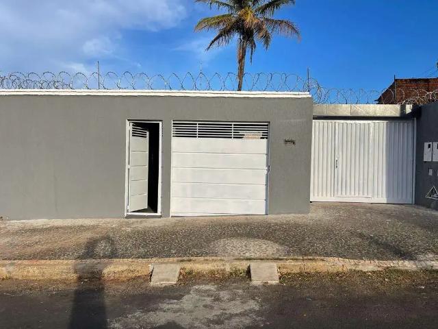 Casa / Sobrado para Venda em Uberlândia/MG Alto Umuarama 2 Quartos