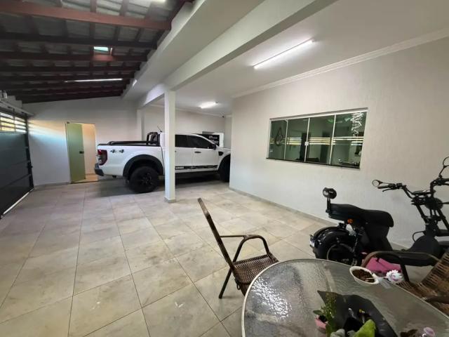 Casa / Sobrado para Venda em Uberlândia/MG Alto Umuarama 3 Quartos