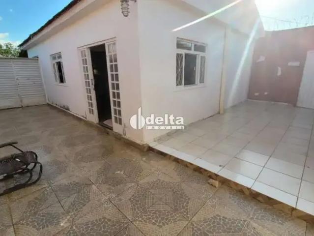 Casa / Sobrado para Venda em Uberlândia/MG Alto Umuarama 3 Quartos