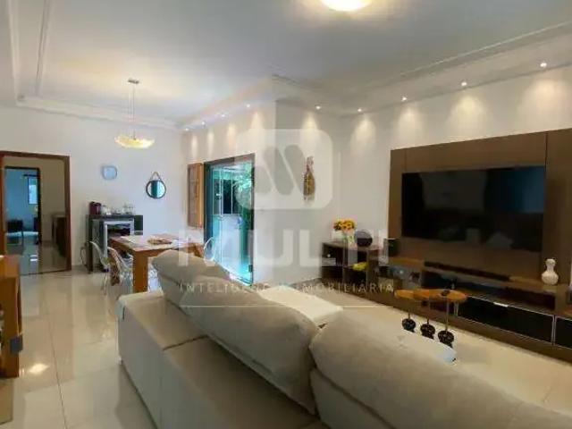Casa / Sobrado para Venda em Uberlândia/MG Alto Umuarama 3 Quartos