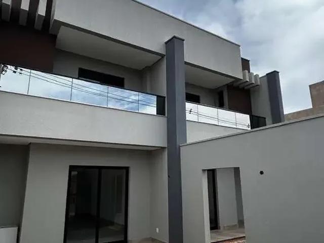 Casa / Sobrado para Venda em Uberlândia/MG Alto Umuarama 3 Quartos