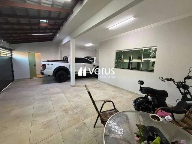 Casa / Sobrado para Venda em Uberlândia/MG Alto Umuarama 3 Quartos
