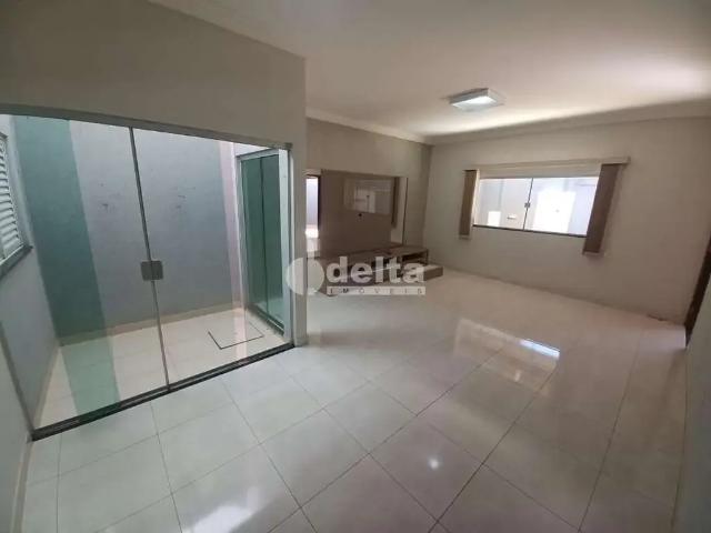 Casa / Sobrado para Venda em Uberlândia/MG Alto Umuarama 3 Quartos